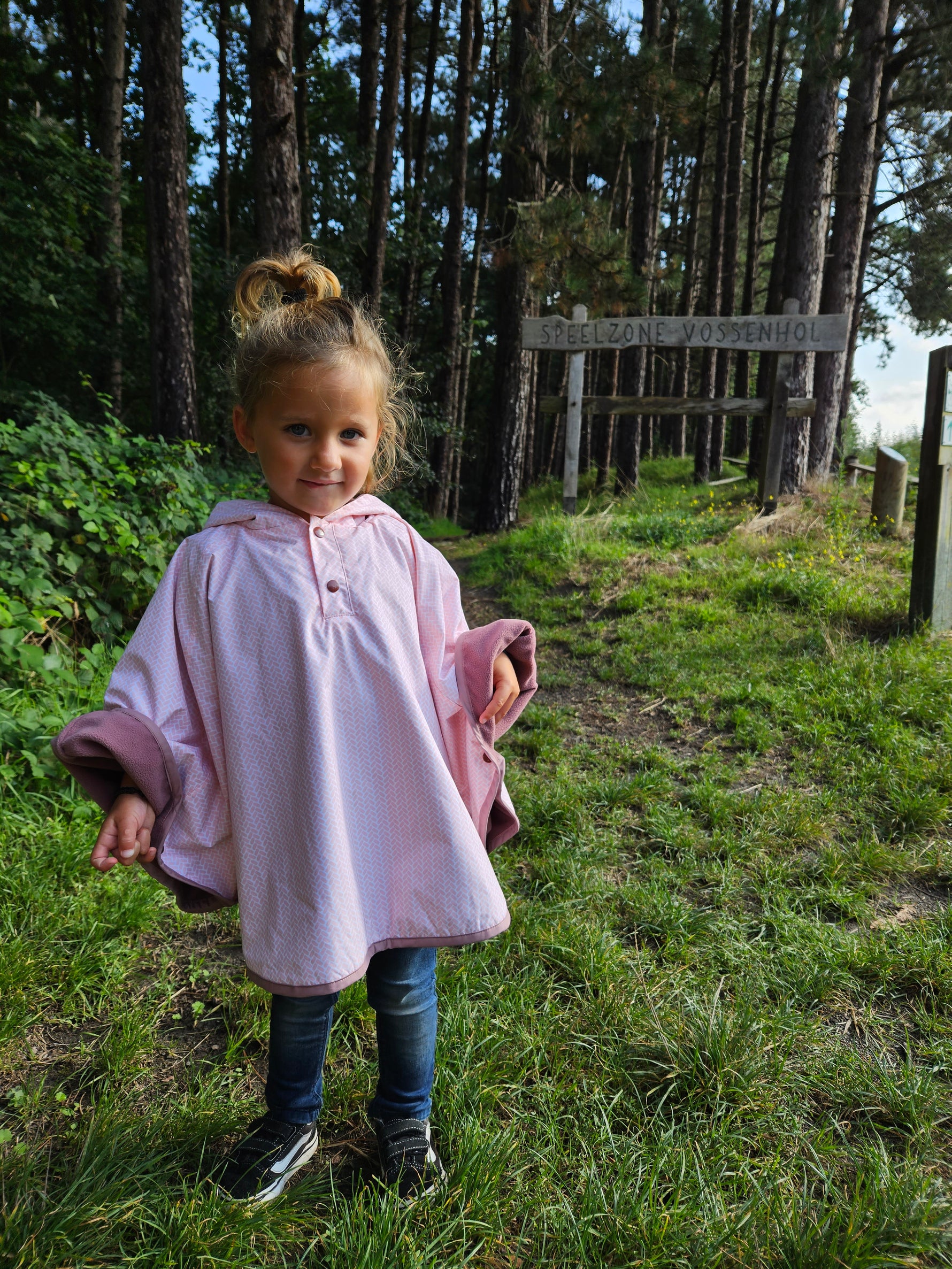 Rain poncho – Ducksday