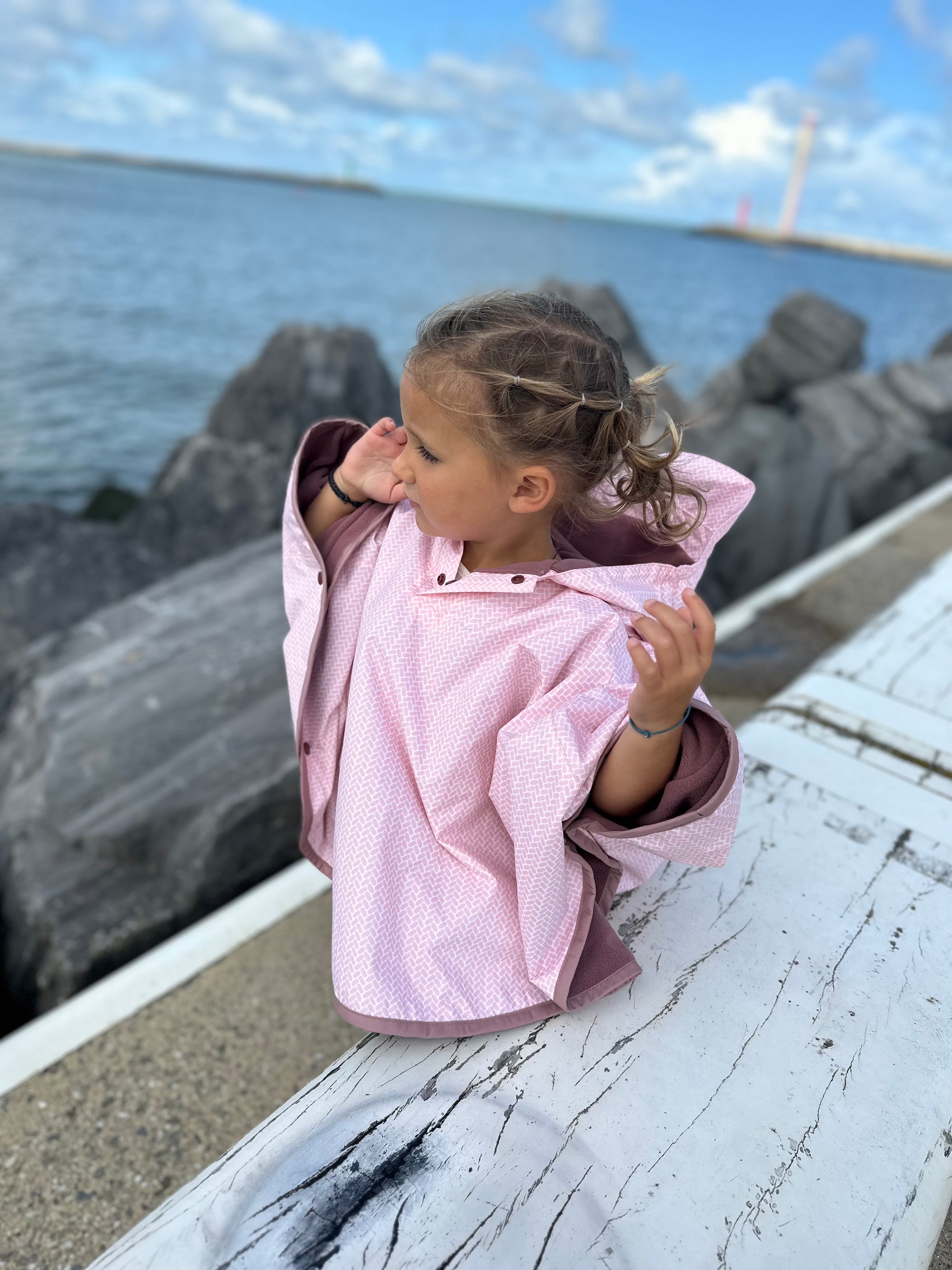 Rain poncho – Ducksday